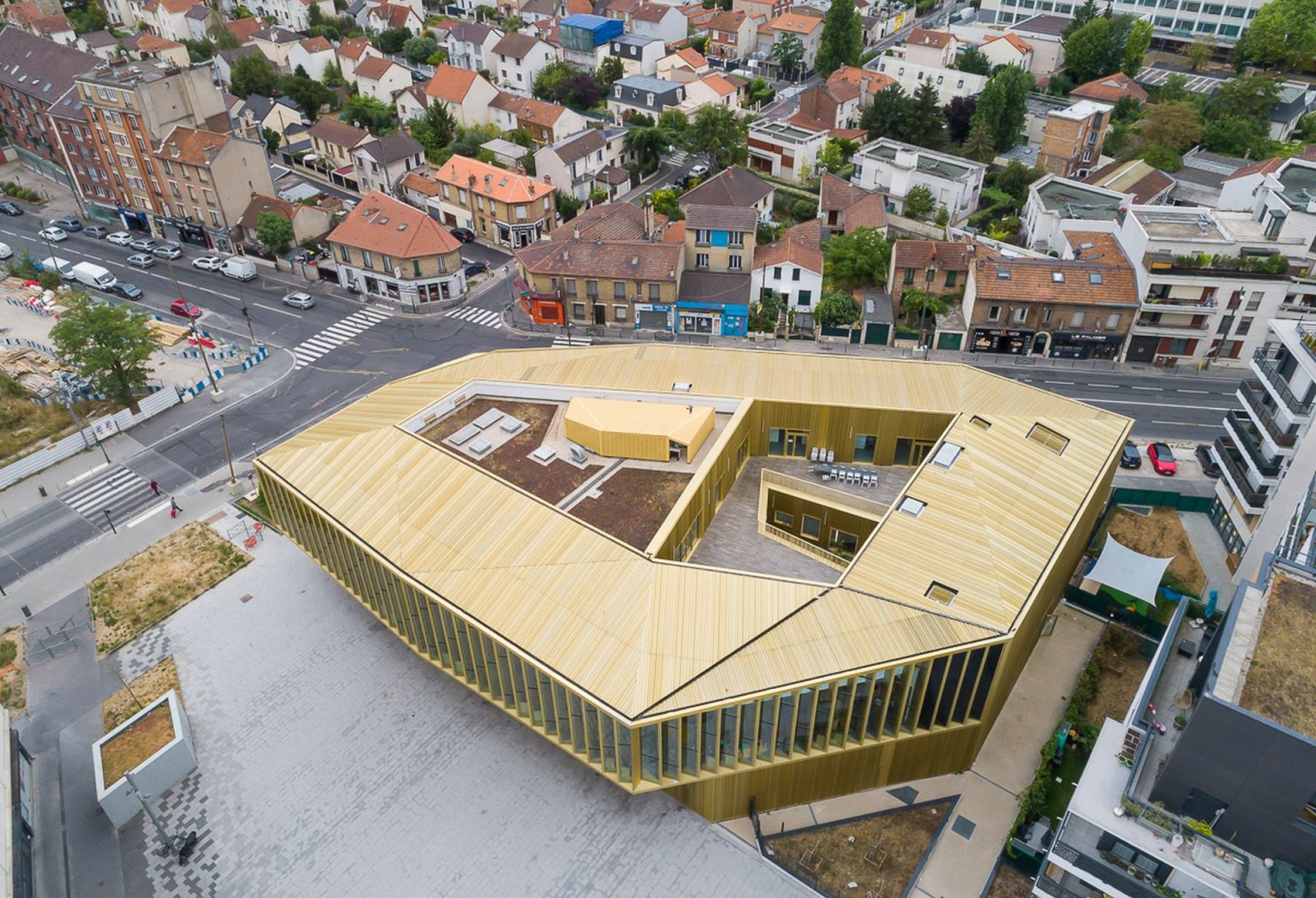 Espace Jacques Chirac - Brenac & Gonzalez et Associés